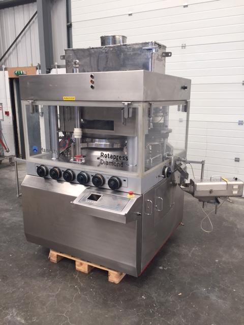 Novatech :: Stock Ref 3890 - Manesty Rotapress Diamond 55 station B ...