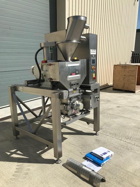 Novatech :: Stock Ref 4081 - Hosokawa LP200 Compactor and Frewitt MG336 ...