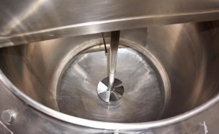 Novatech :: Stock Ref 4061 - SRI 250L electrically heated mobile mixing ...