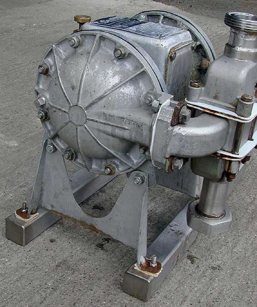 Novatech :: Sandpiper double diaphragm pump - Stock Ref 2022